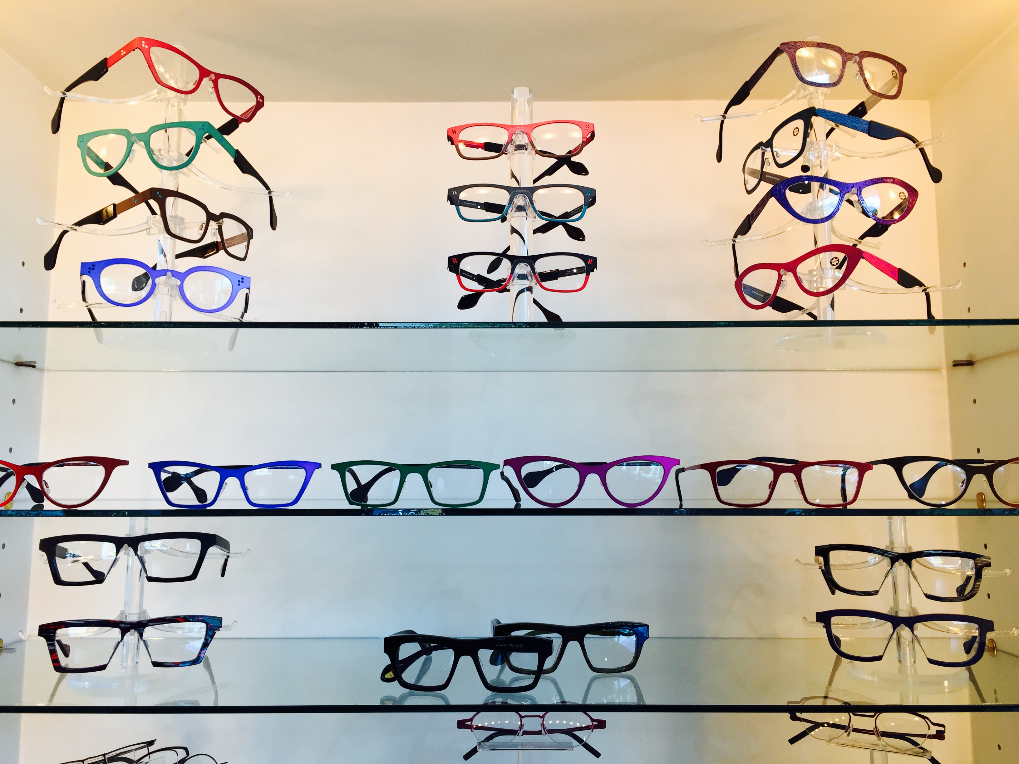 Revolutionary Lenses Protect Eyes From Harmful Blue Light OutSmart